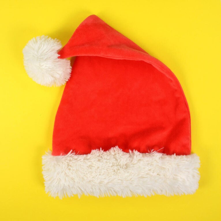 Free Santa hat pattern to sew your own Christmas hat, incl. video ⋆ ...